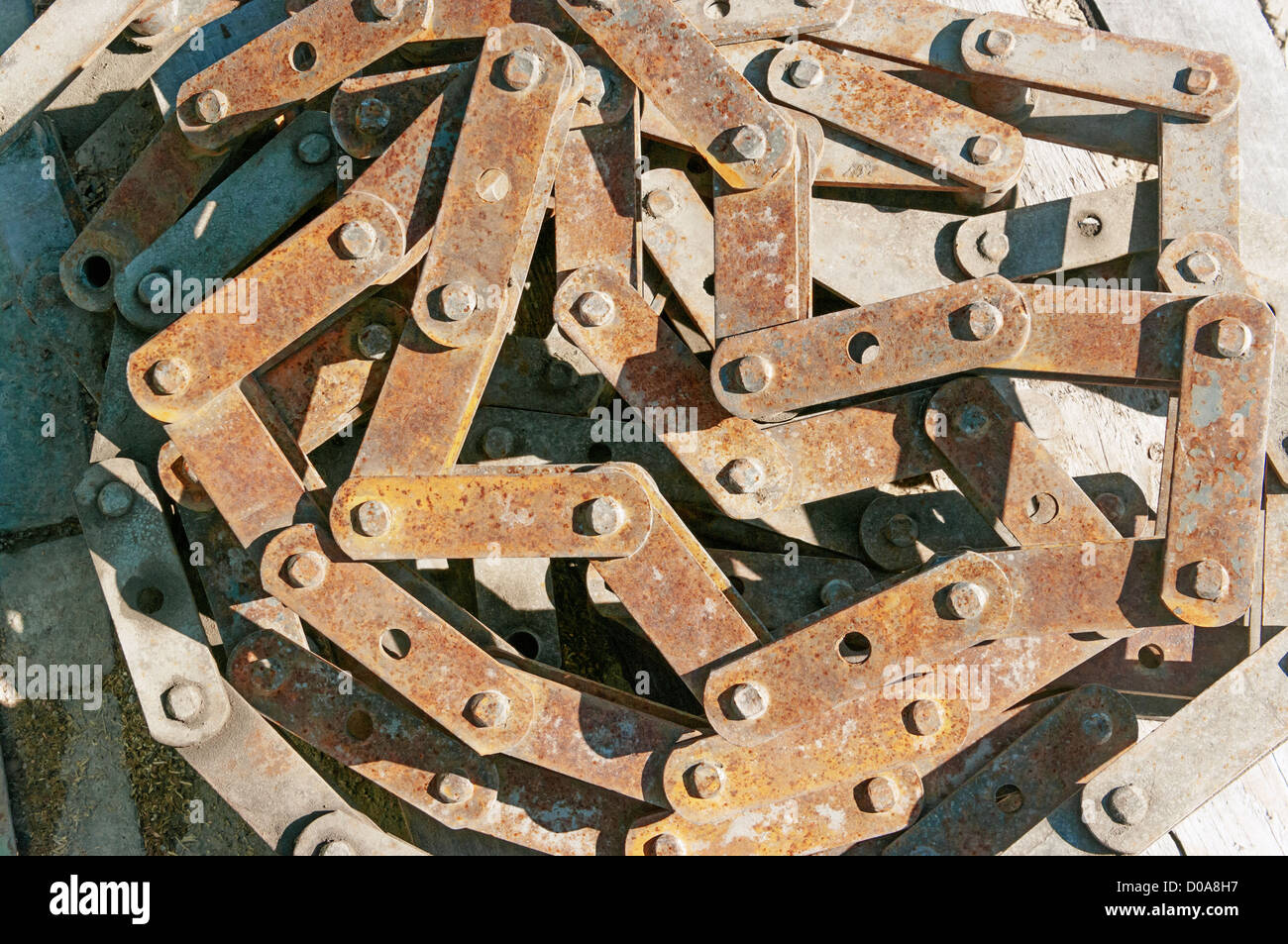 Old rusty roll chain Stock Photo - Alamy