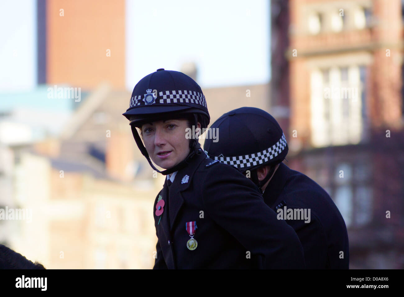 Mounted police in Leeds city center Stock Photo - Alamy