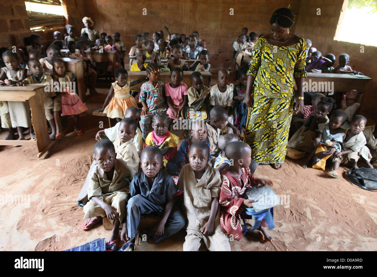 TEACHING IN AFRICA Stock Photo - Alamy