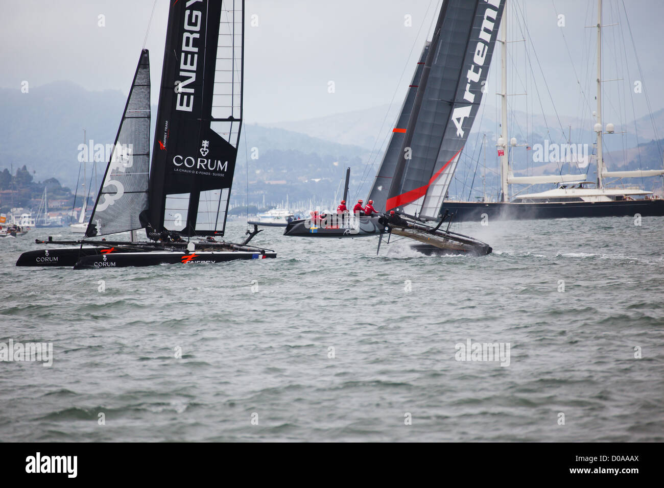Swedish team jumps over Korean boat to avoid collision at last moment ...