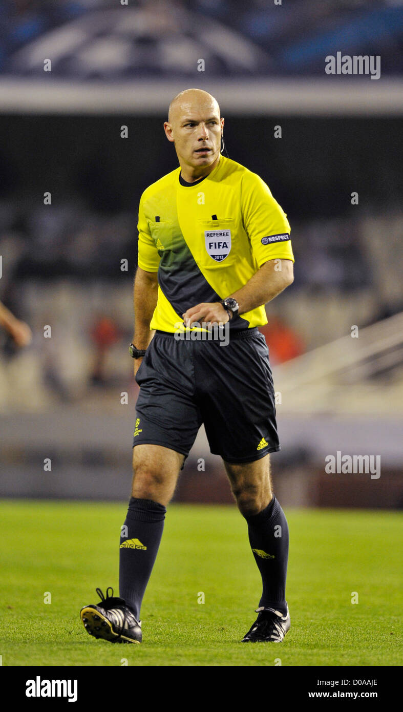 Fifa referee hi-res stock photography and images - Alamy