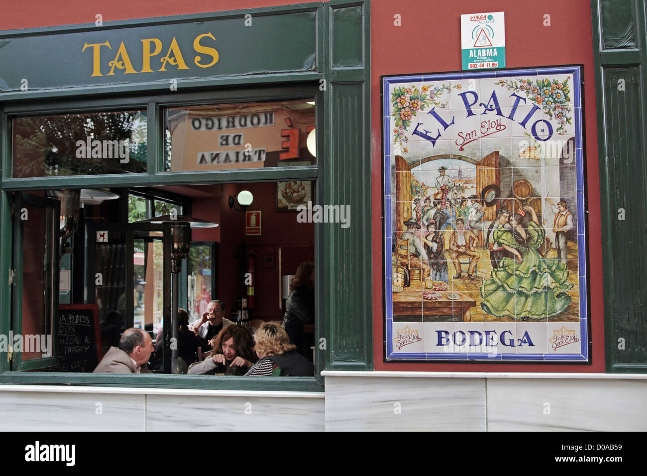 BODEGA EL PATIO TAPAS SEVILLE ANDALUSIA SPAIN Stock Photo - Alamy