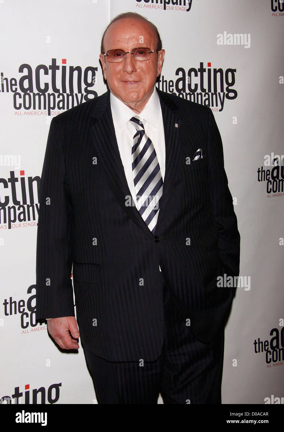 Clive Davis The Acting Company's 2010 Masquerade Gala at The Pierre ...