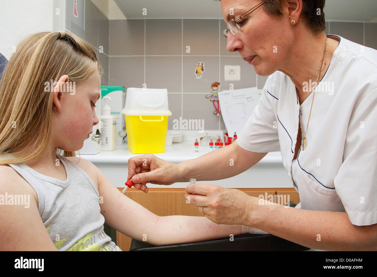 ALLERGY TEST, CHILD Stock Photo - Alamy