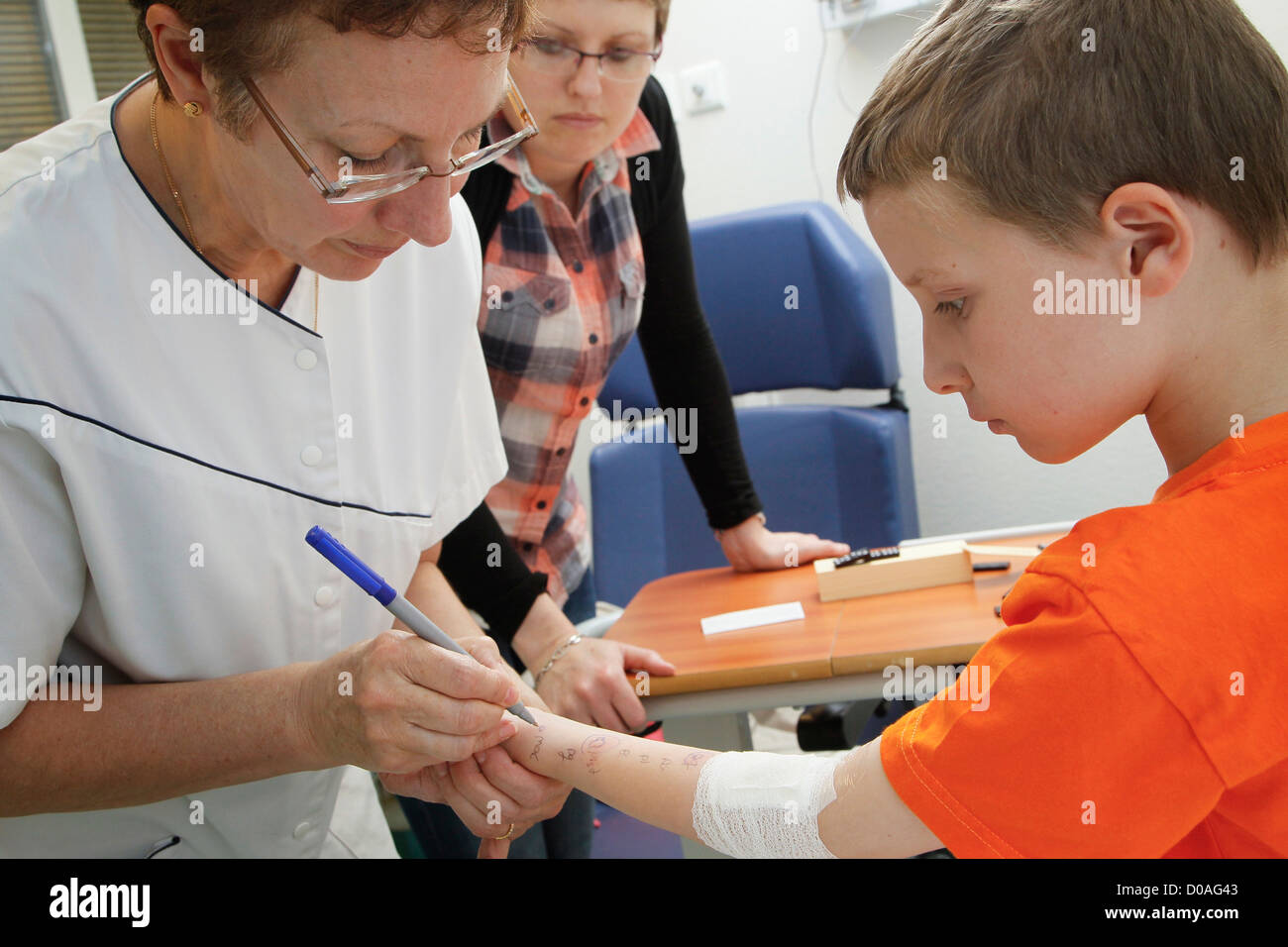 ALLERGY TEST, CHILD Stock Photo - Alamy