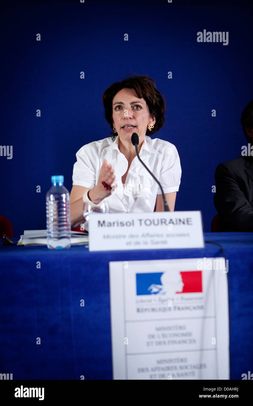 French health minister marisol touraine hi-res stock photography and ...