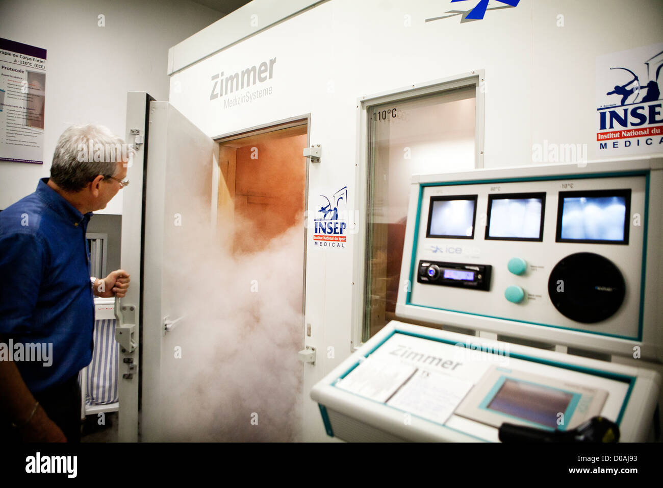 WHOLE BODY CRYOTHERAPY Stock Photo - Alamy