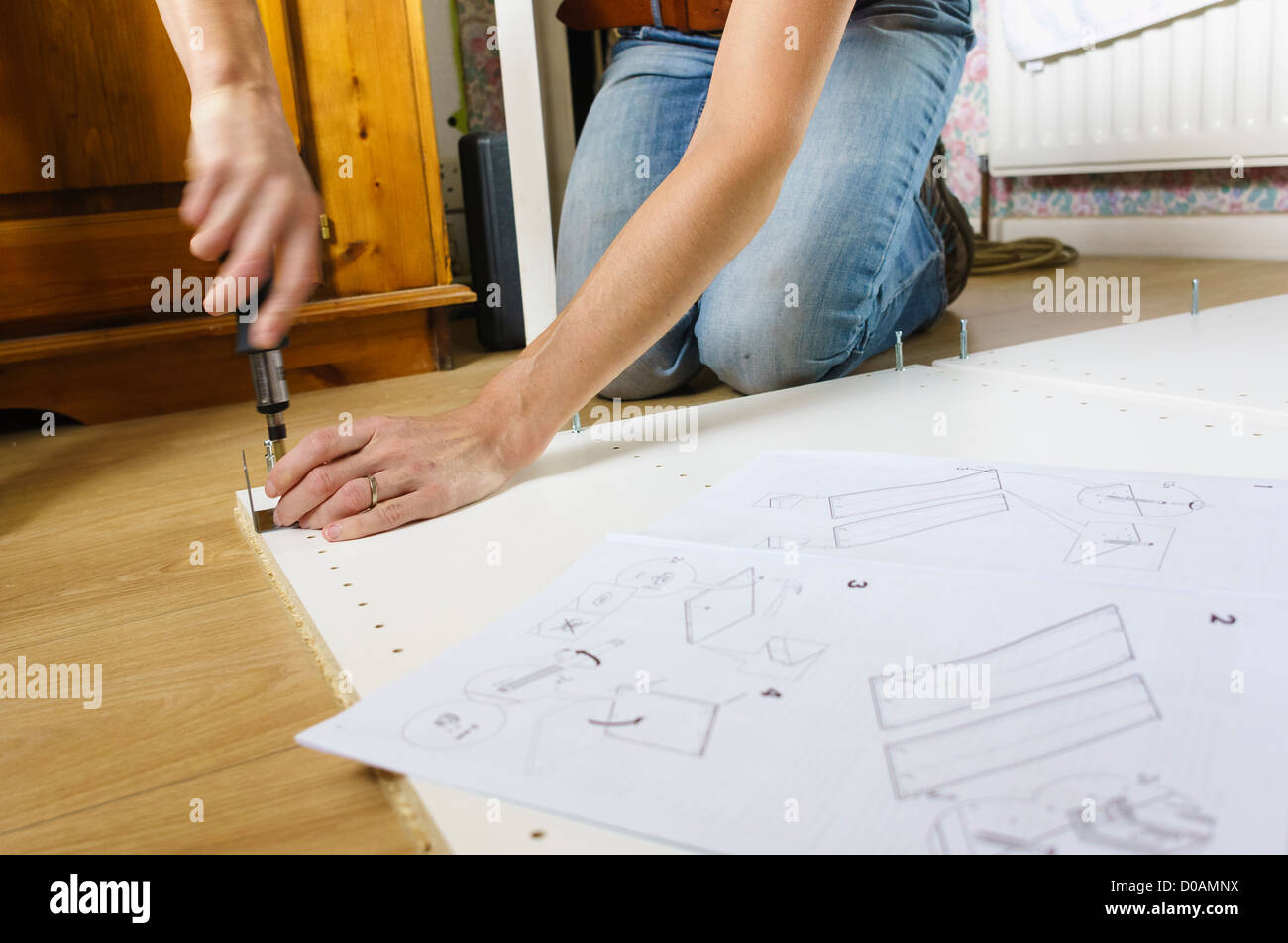 Flat pack furniture assembly hi-res stock photography and images - Alamy