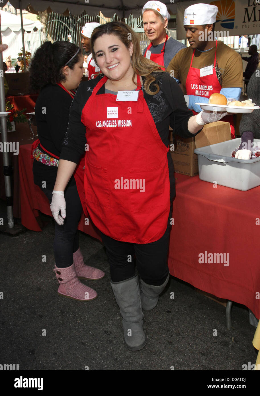 Kaycee Stroh Anne and Kirk Douglas Center host Thanksgiving Meal for ...