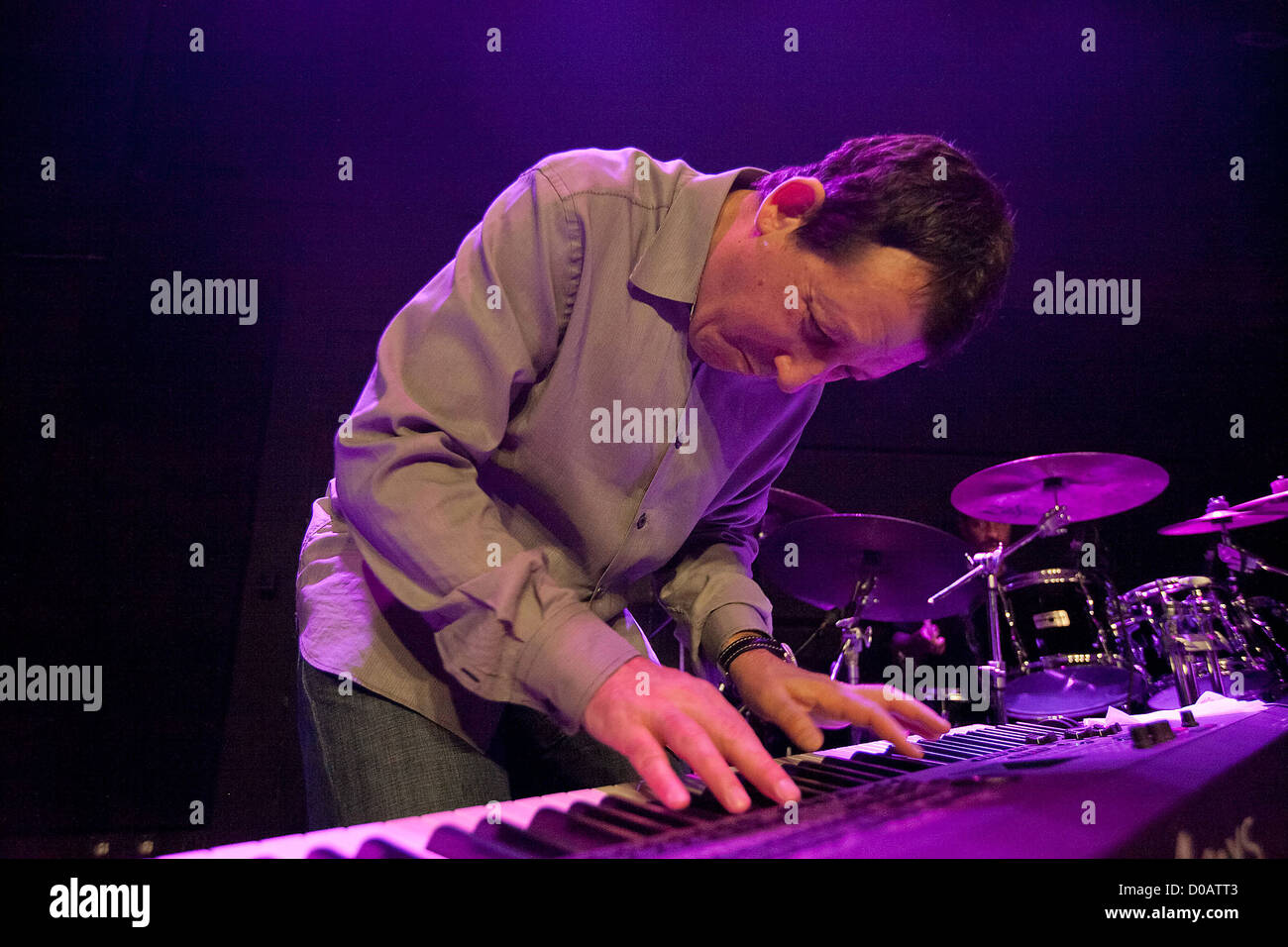 Jeff lorber on keyboard hi-res stock photography and images - Alamy