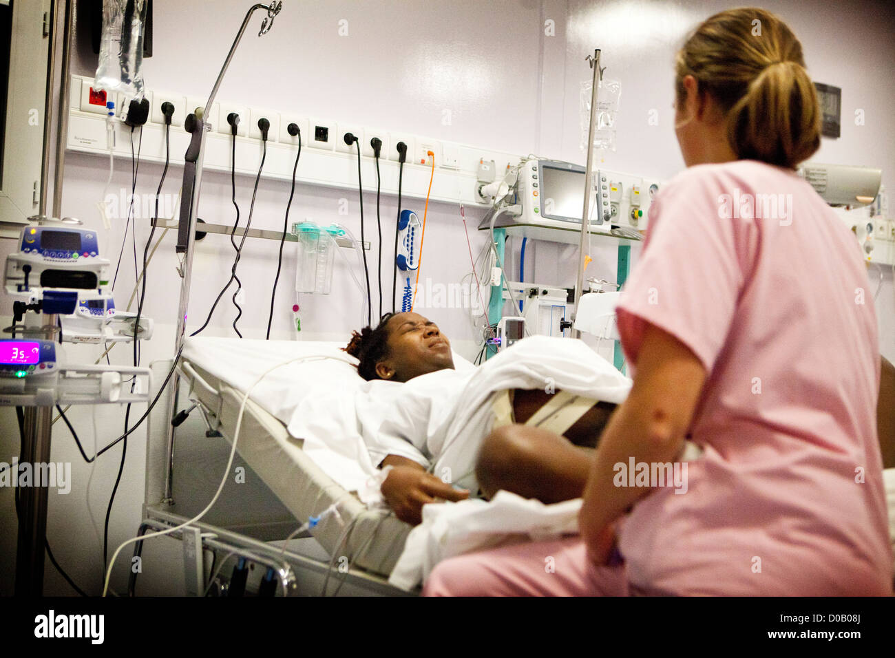 Dilated cervix hi-res stock photography and images - Alamy