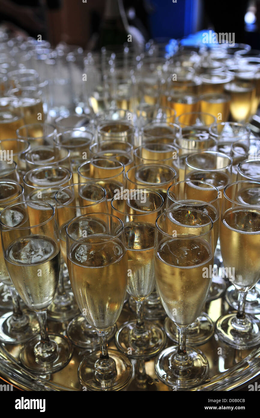 PLATTER OF CHAMPAGNE GLASSES AT A RECEPTION FRANCE Stock Photo - Alamy