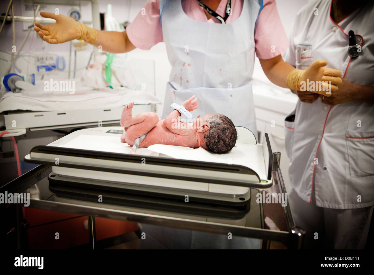 WEIGHT, PREMATURE BABY Stock Photo - Alamy