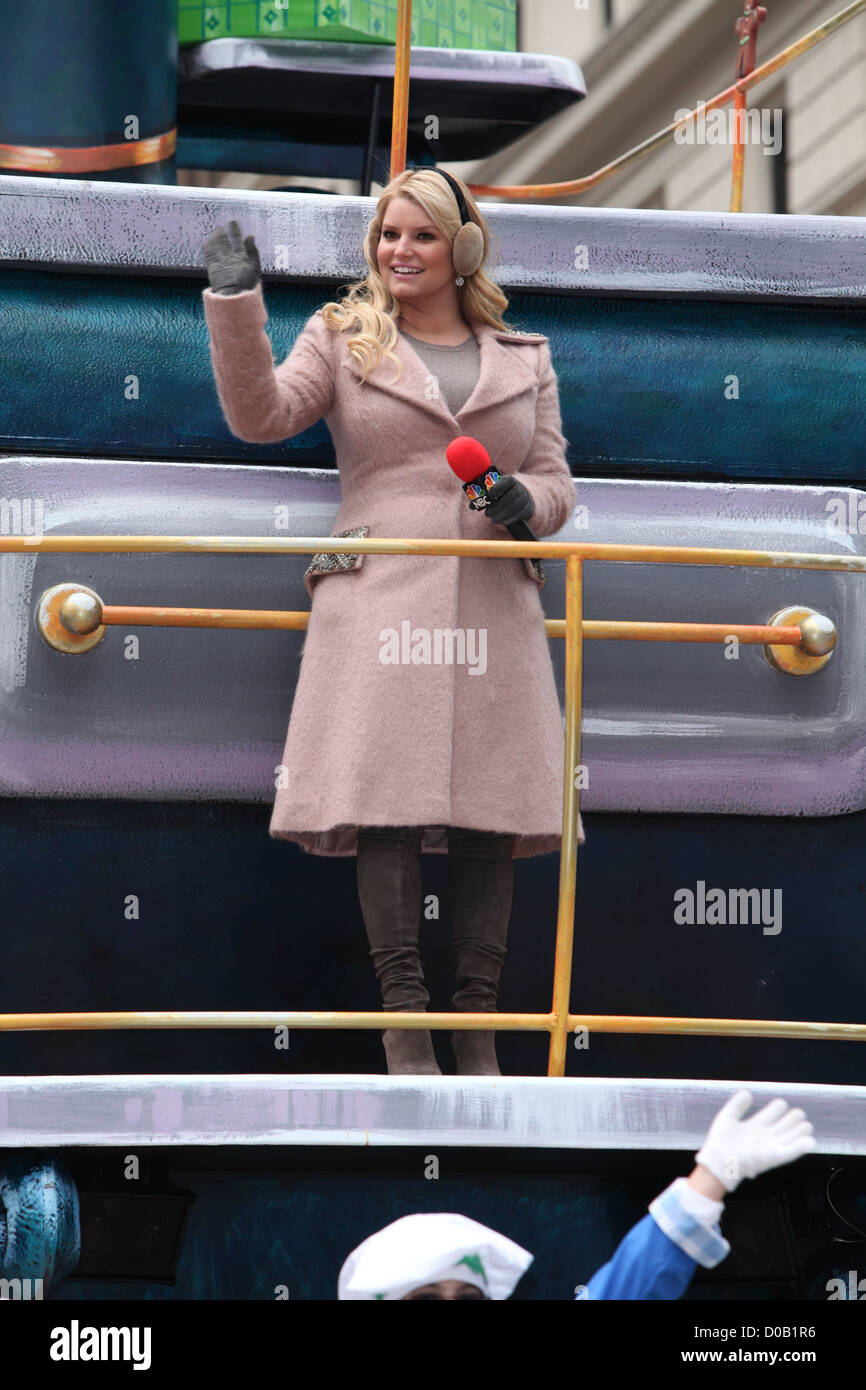 Jessica Simpson 84th Macy's Thanksgiving Day Parade in New York City ...