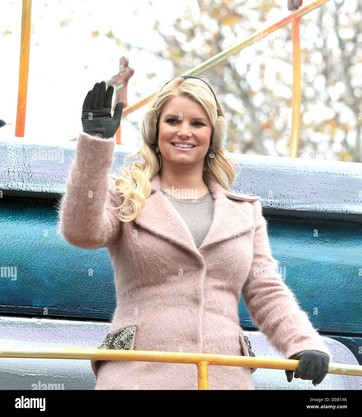 Jessica Simpson 84th Macy's Thanksgiving Day Parade in New York City ...
