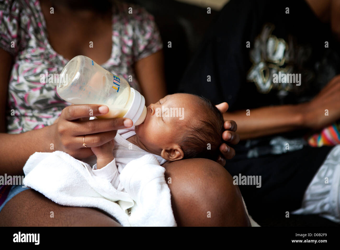 Baby Drinking From Baby Bottle Stock Photos & Baby Drinking From Baby ...