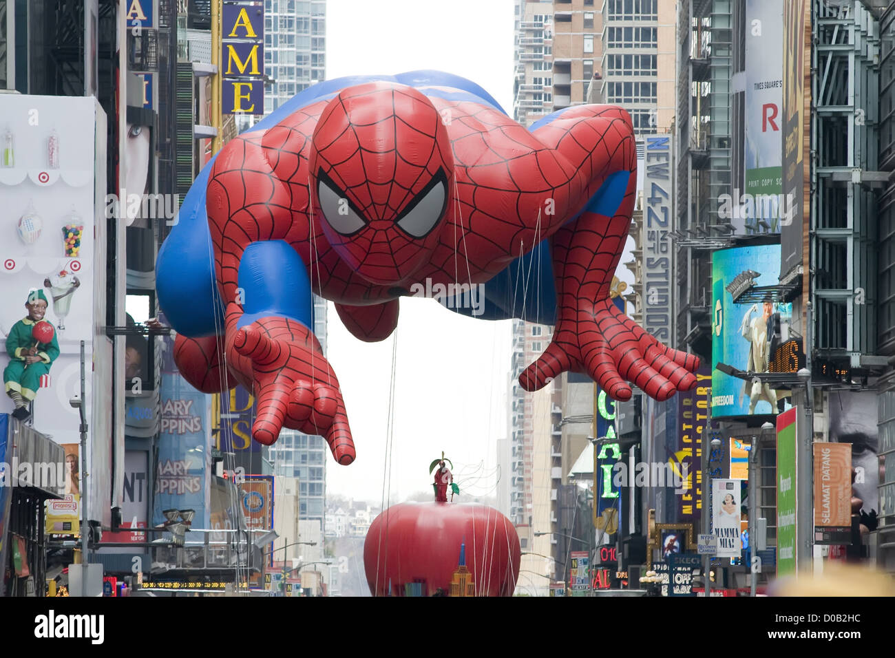 Spiderman balloon 84th Macy's Thanksgiving Day Parade in New York City ...