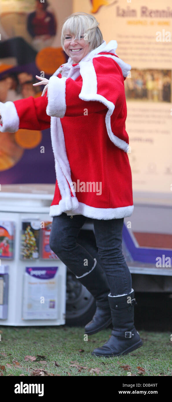 Fern Britton The third annual sponsored Santa Dash in aid of Iain ...