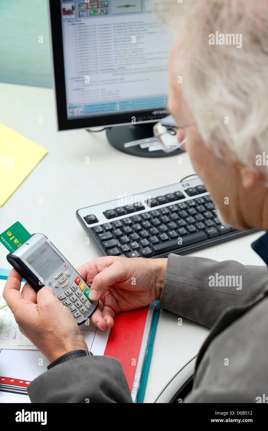 NAT'L HEALTH SERVICE CARD Stock Photo - Alamy