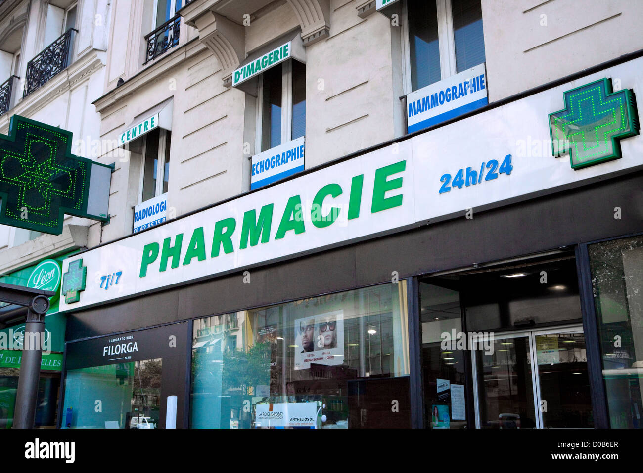 OUTSIDE OF A CHEMIST'S SHOP Stock Photo - Alamy