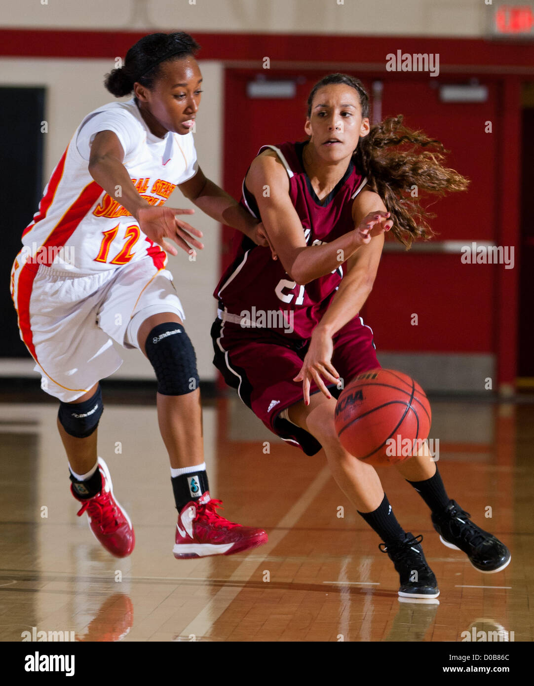 Nov. 20, 2012 - Turlock, CA, USA - Chico States Courtney Hamilton (21 ...