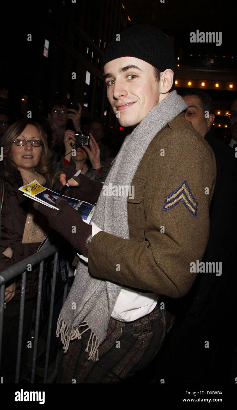 Reeve Carney First preview performance of the Broadway musical ...