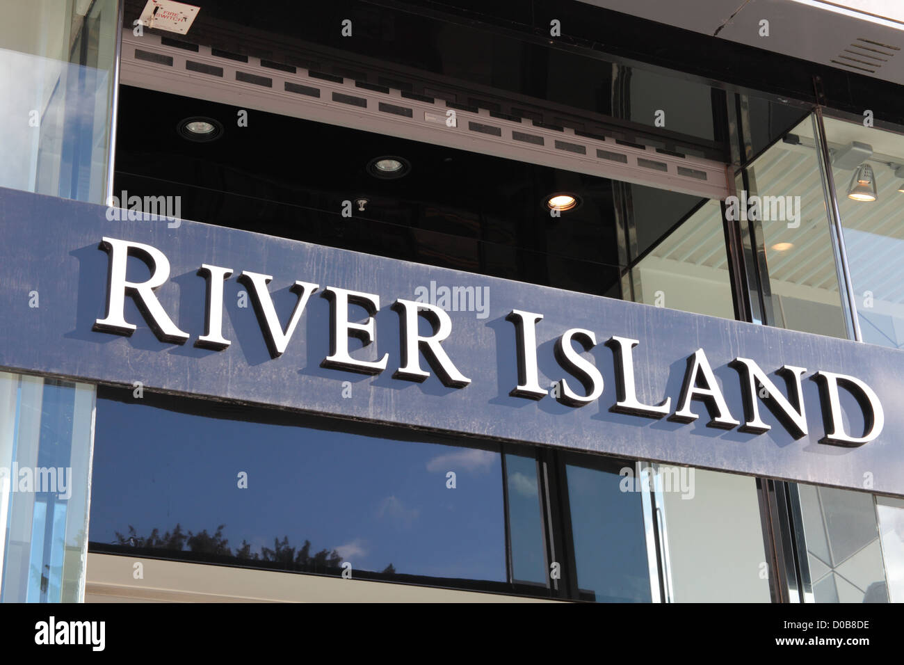 River island logo hi-res stock photography and images - Alamy