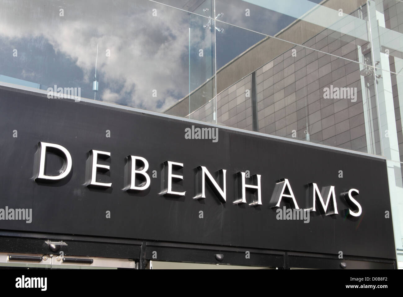 Debenhams store logo hi-res stock photography and images - Alamy