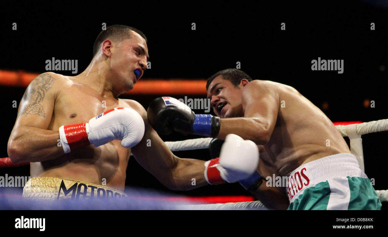 Matador 'Javier "The Monster" Torres vs Mexico city 'Alex Rivera World ...