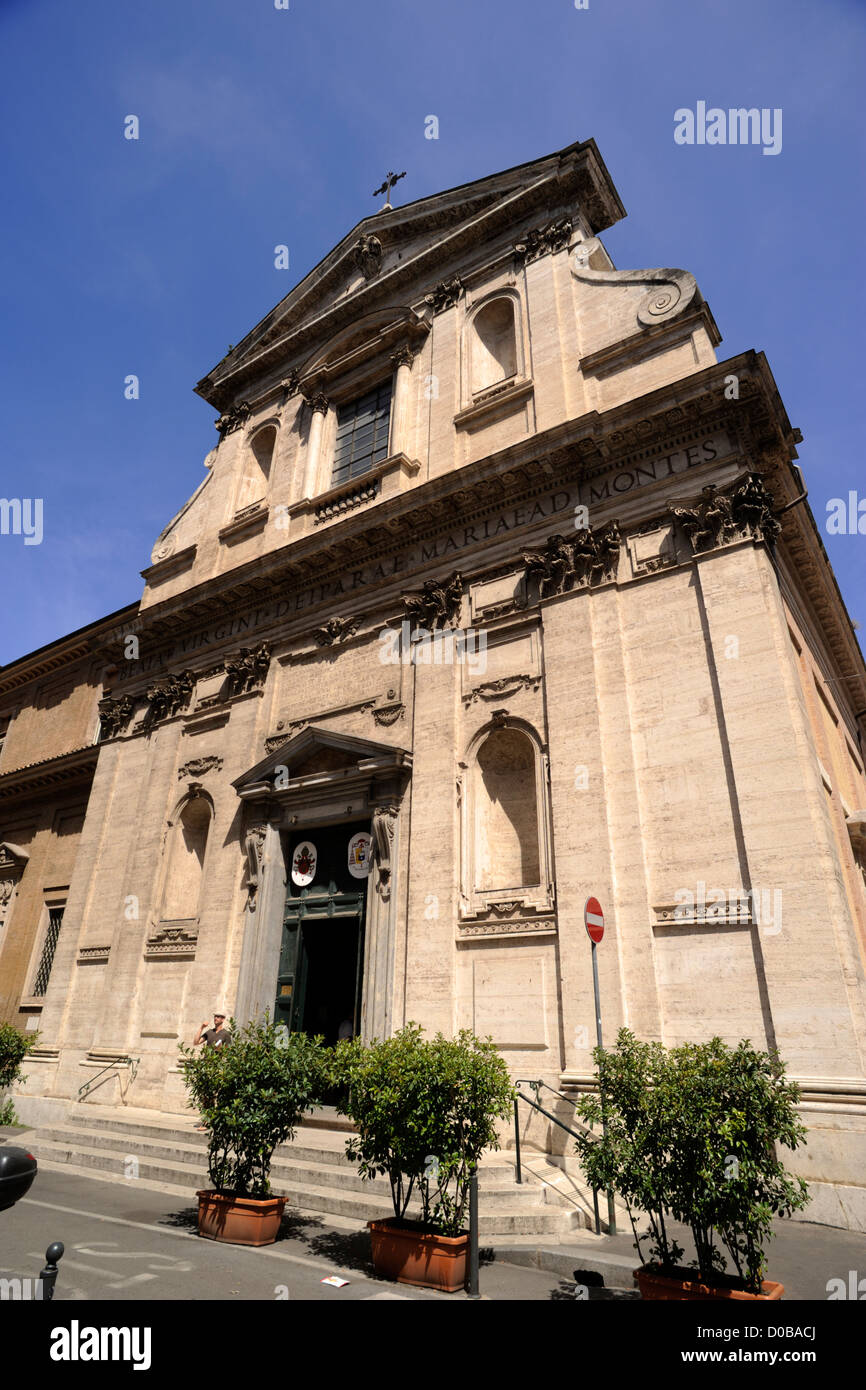 Old church exterior hi-res stock photography and images - Alamy