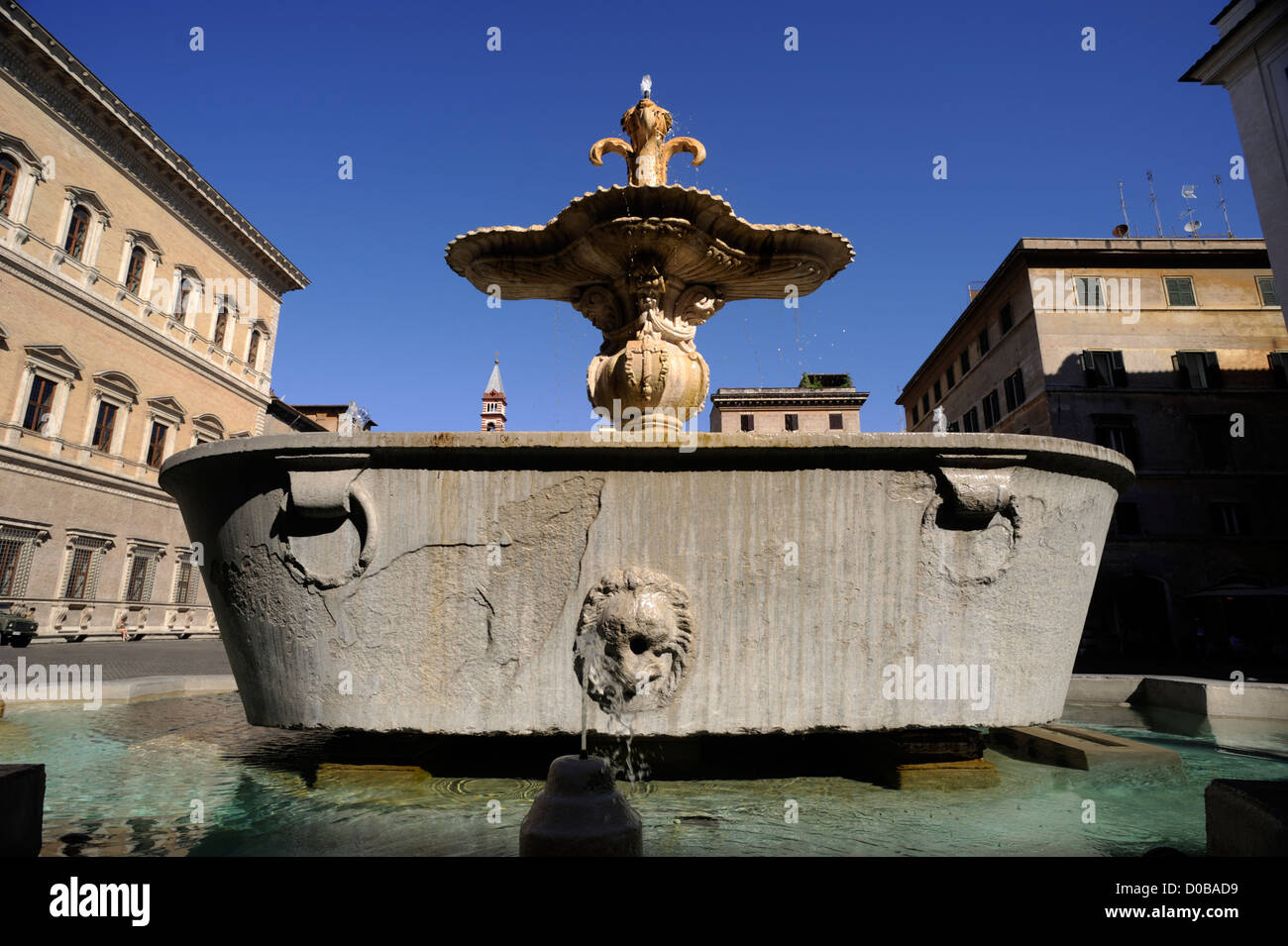 Italy, Rome, Piazza Farnese, fountain Stock Photo - Alamy