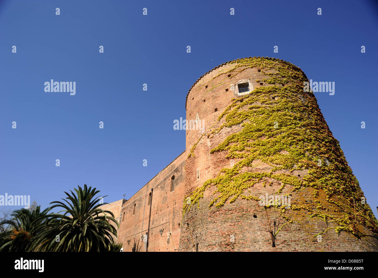 Castle pisticci basilicata italy hi-res stock photography and images ...