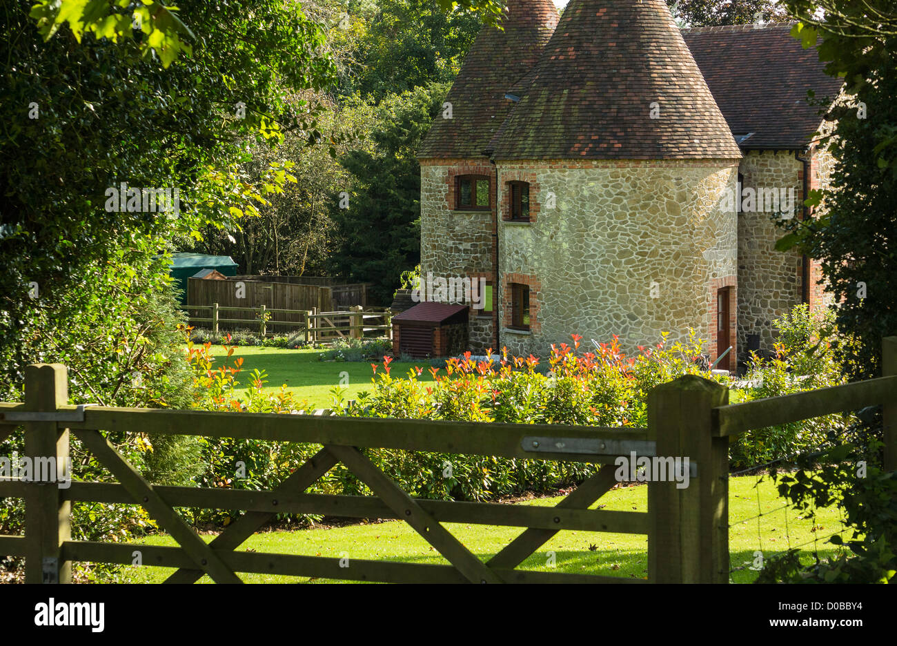 Oast house hi-res stock photography and images - Alamy