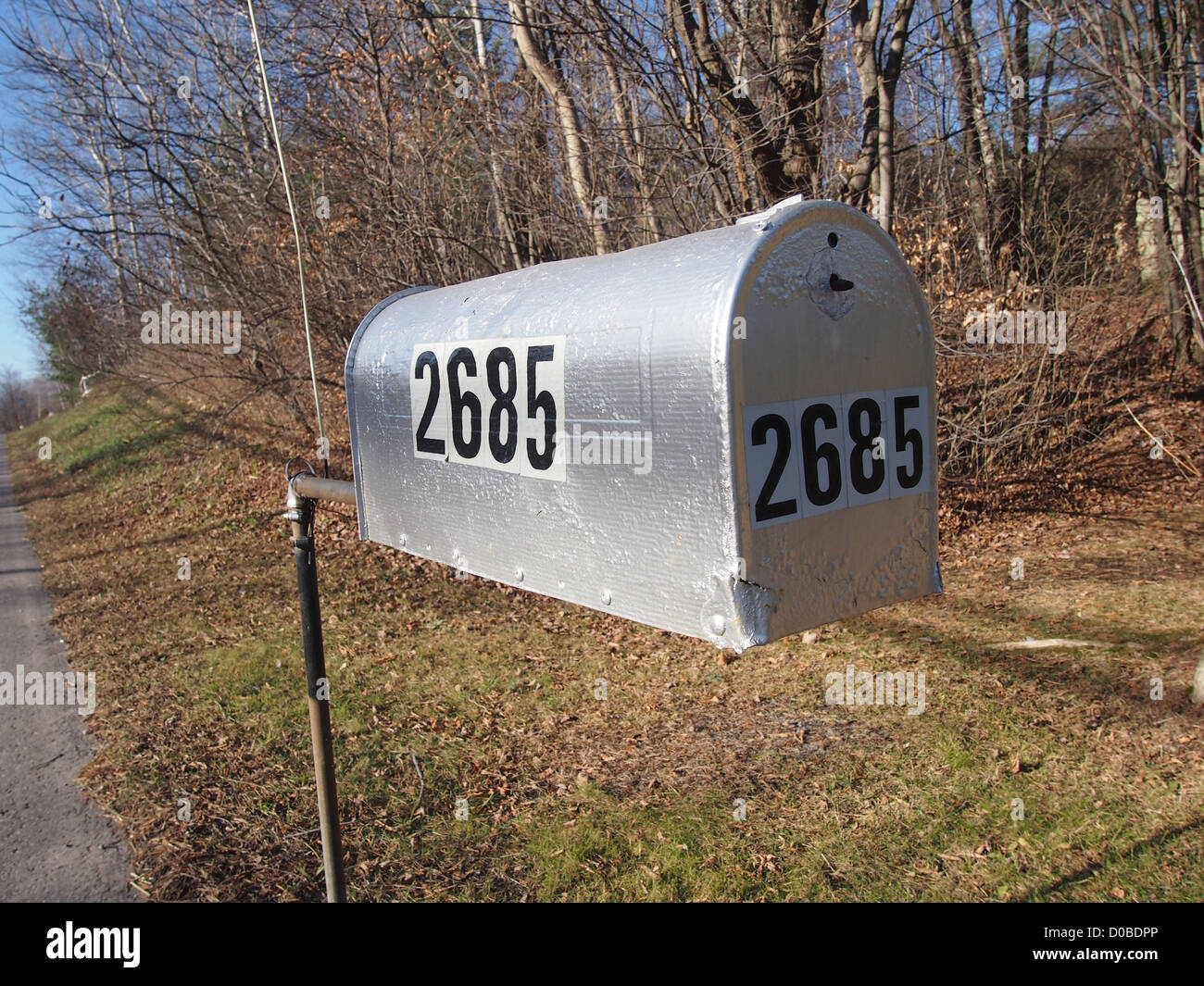 Post box on side of road hi-res stock photography and images - Alamy