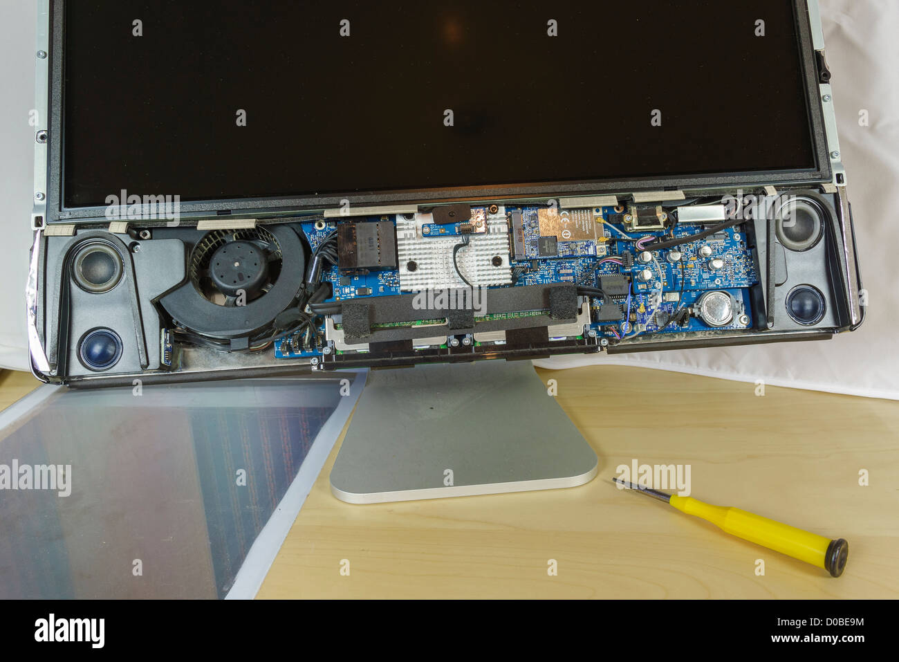 Imac circuit boards hi-res stock photography and images - Alamy