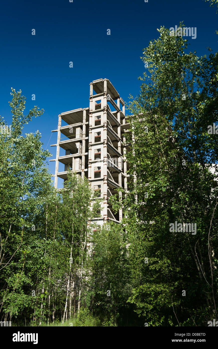abandoned building high trees construction site Stock Photo - Alamy