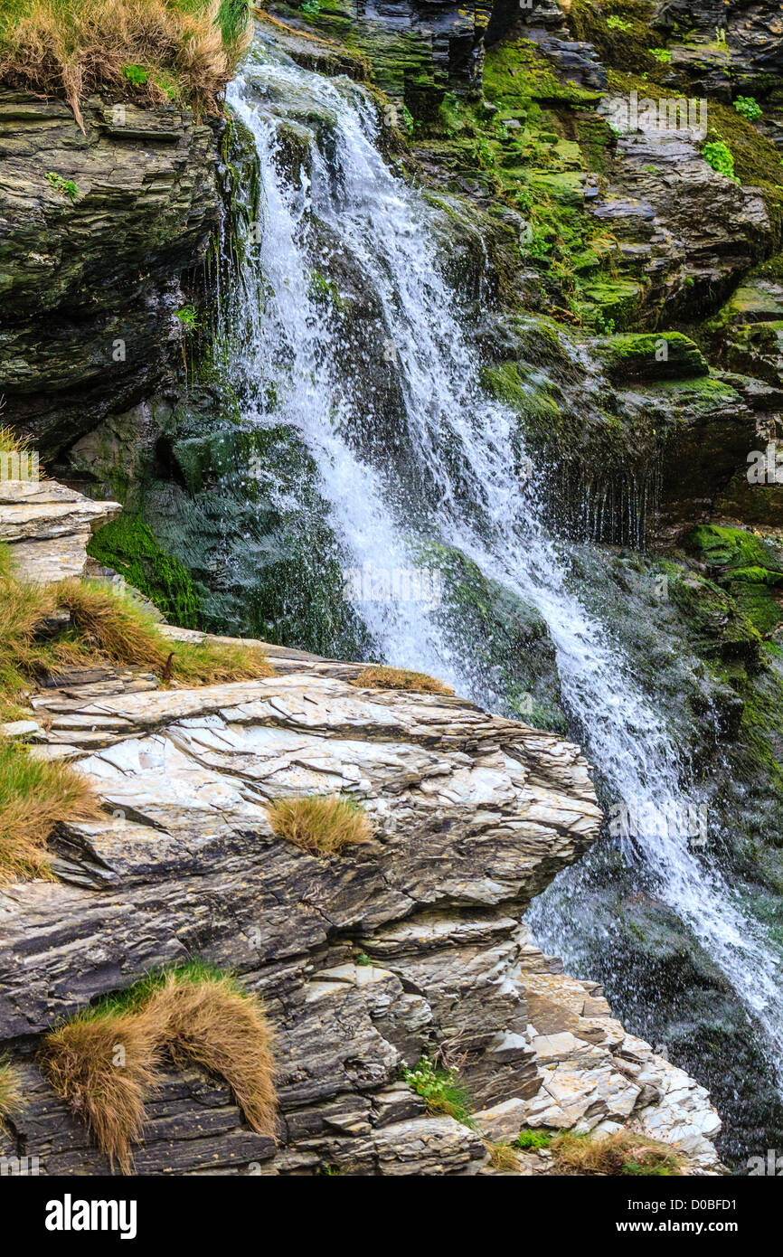 Wild coastal waterfall (Cornwall Stock Photo - Alamy