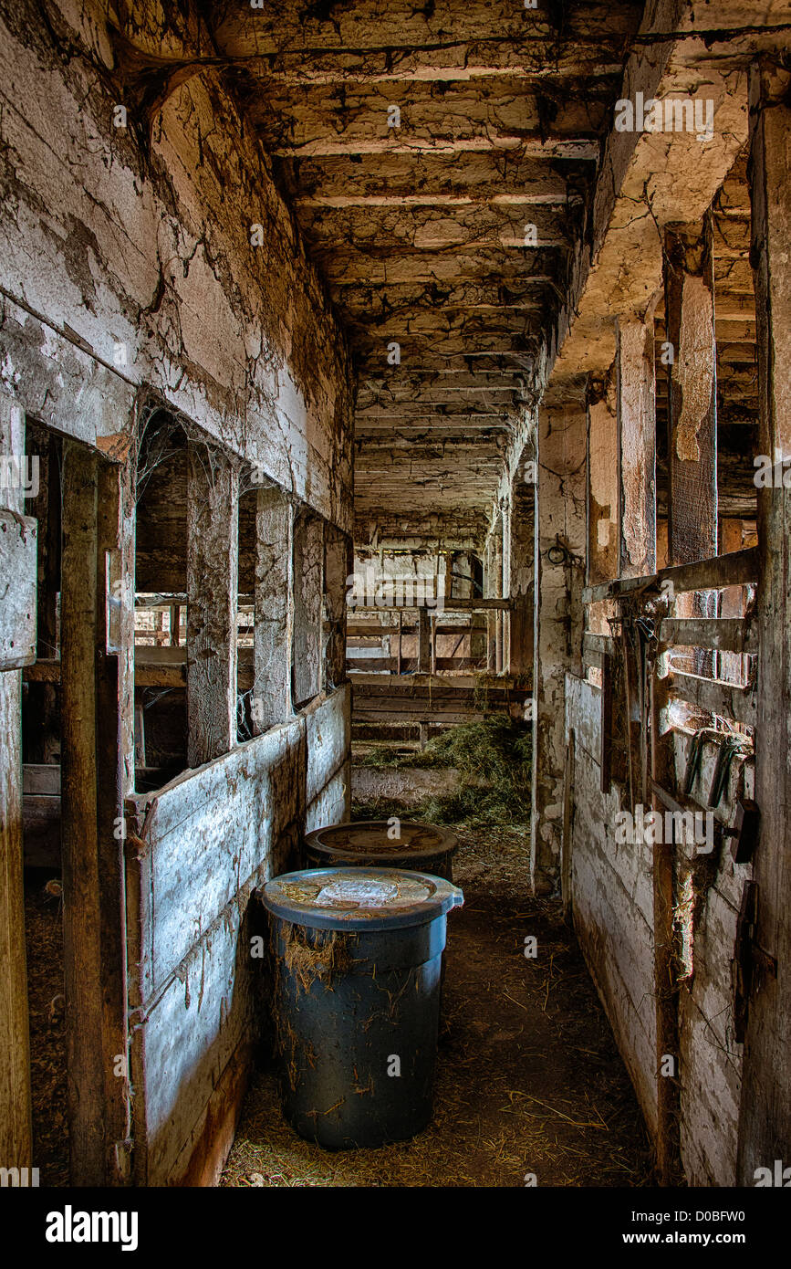 Rustic stable interior hi-res stock photography and images - Alamy