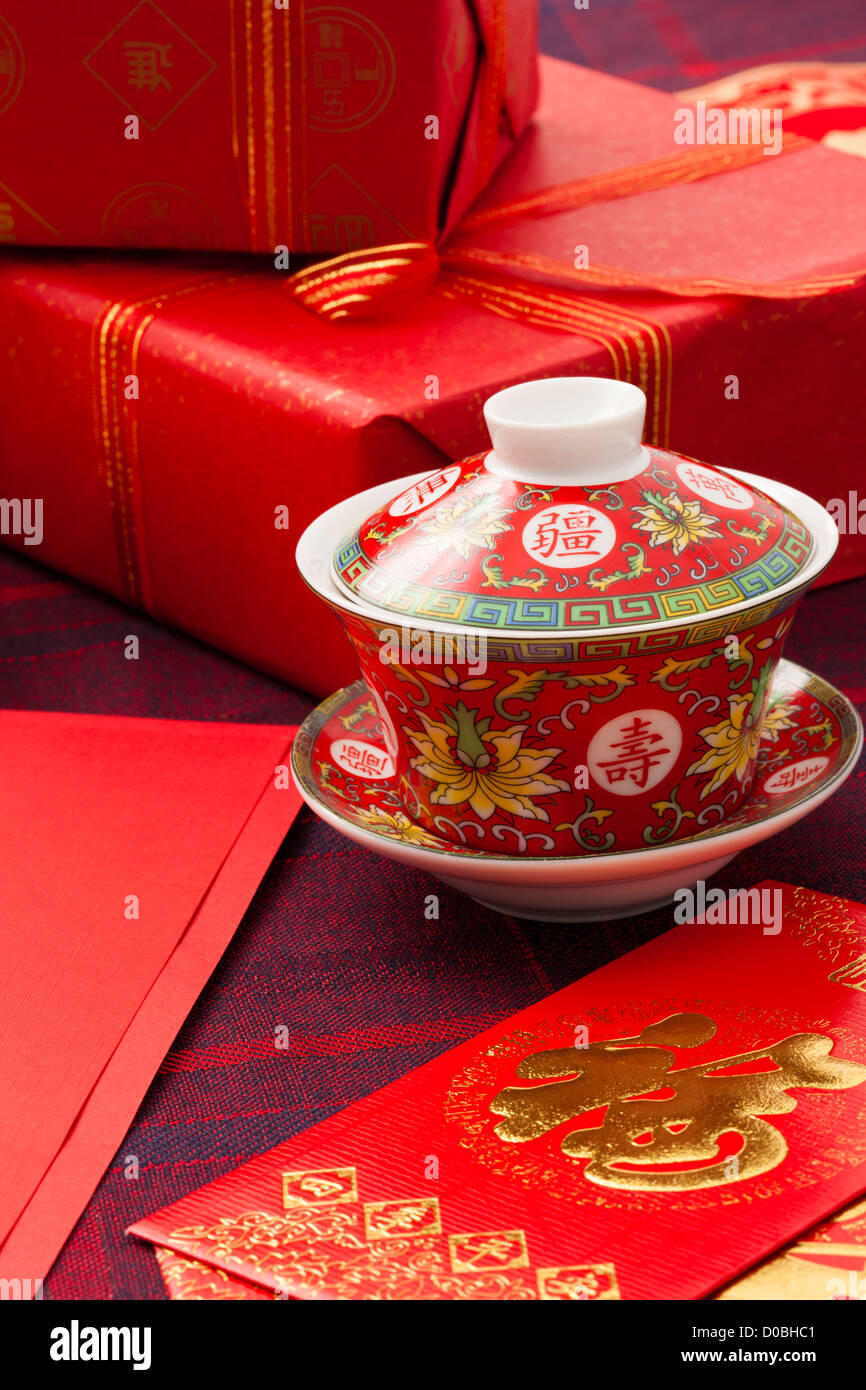 Chinese traditional items for Chinese New Year Stock Photo - Alamy