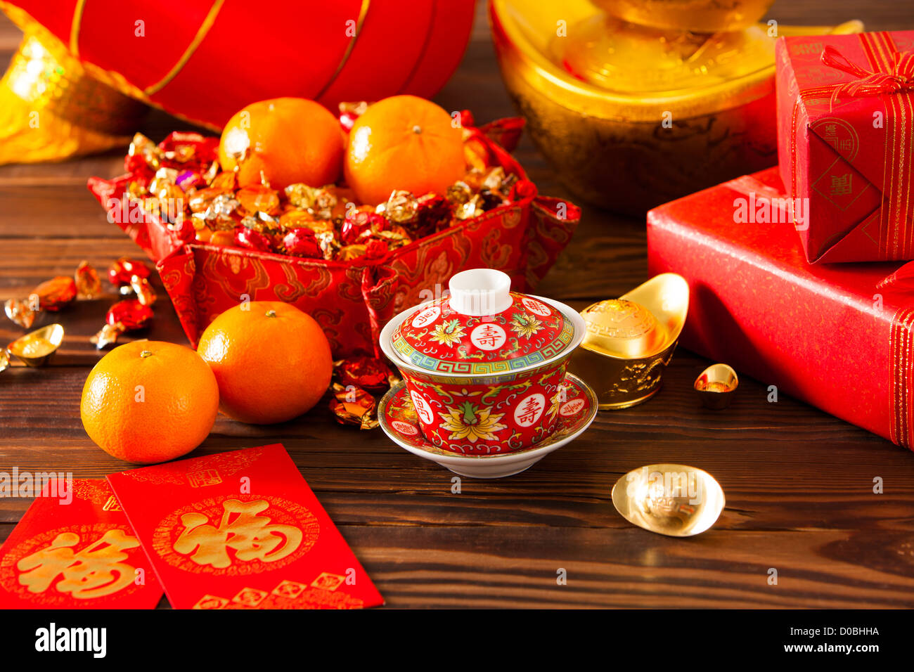 Chinese traditional items for Chinese New Year Stock Photo - Alamy