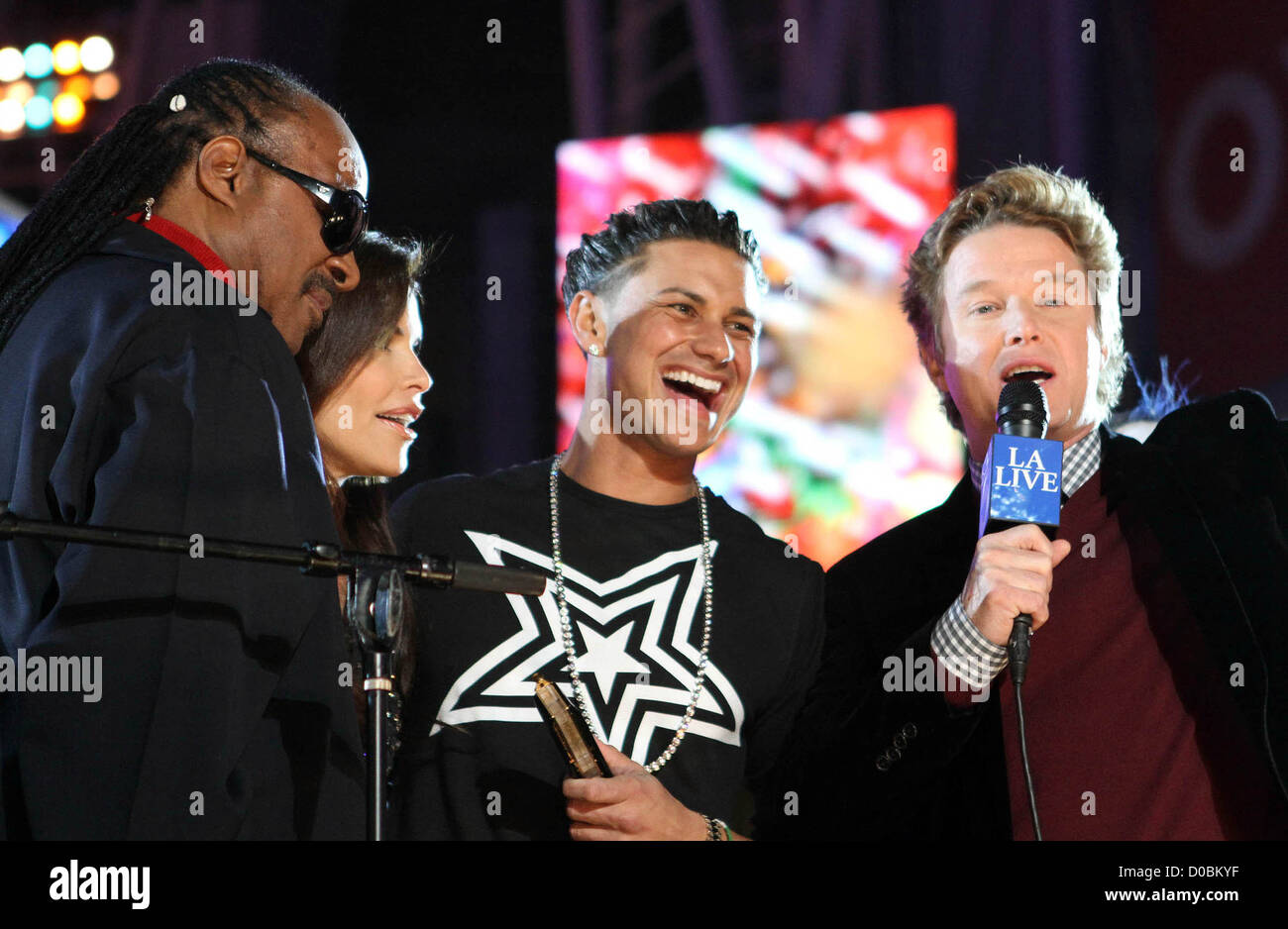 Stevie Wonder, Lauren Sanchez, DJ Pauly D, Billy Bush The Holiday Tree ...