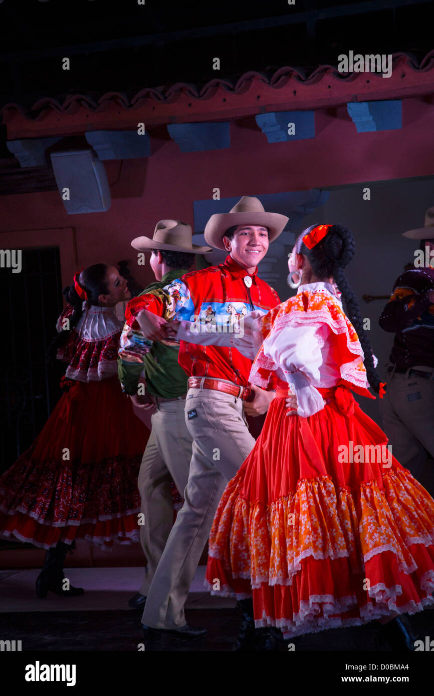 Folk Dance Mexico Stock Photos & Folk Dance Mexico Stock Images - Alamy