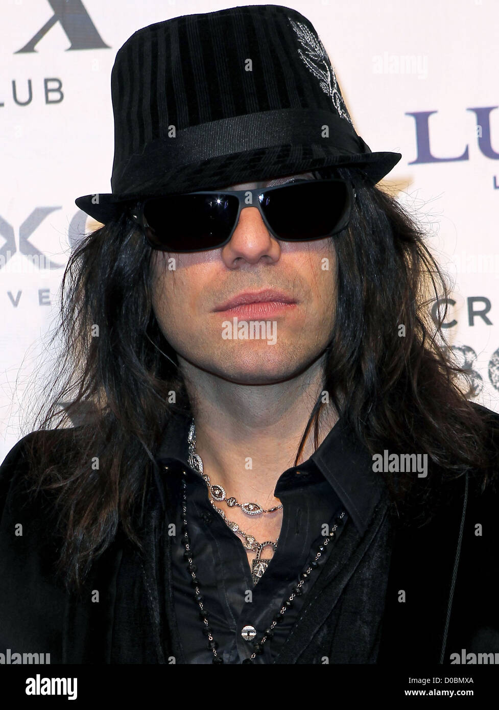 Criss angel hi-res stock photography and images - Alamy