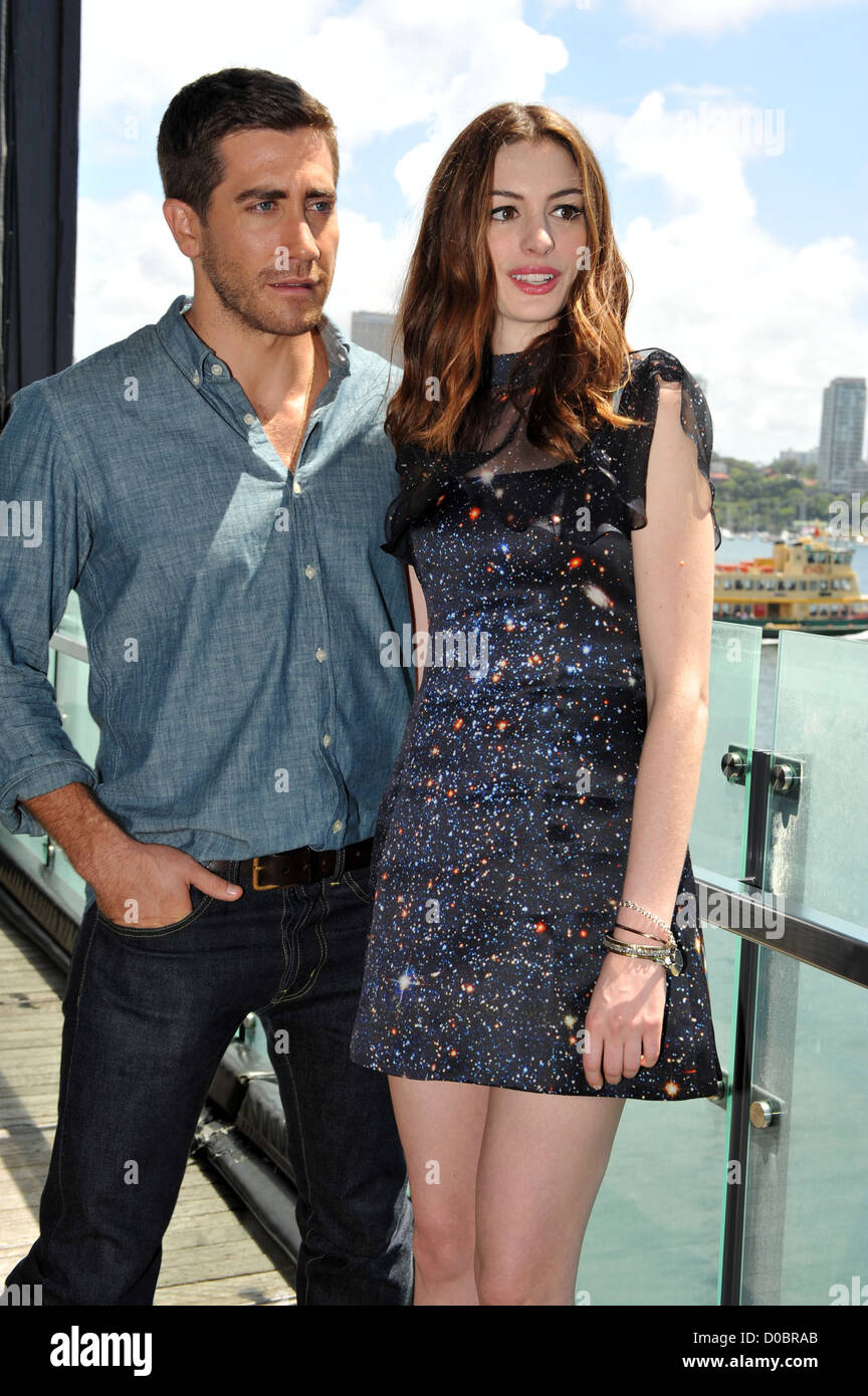 Anne Hathaway Y Jake Gyllenhaal En Escena