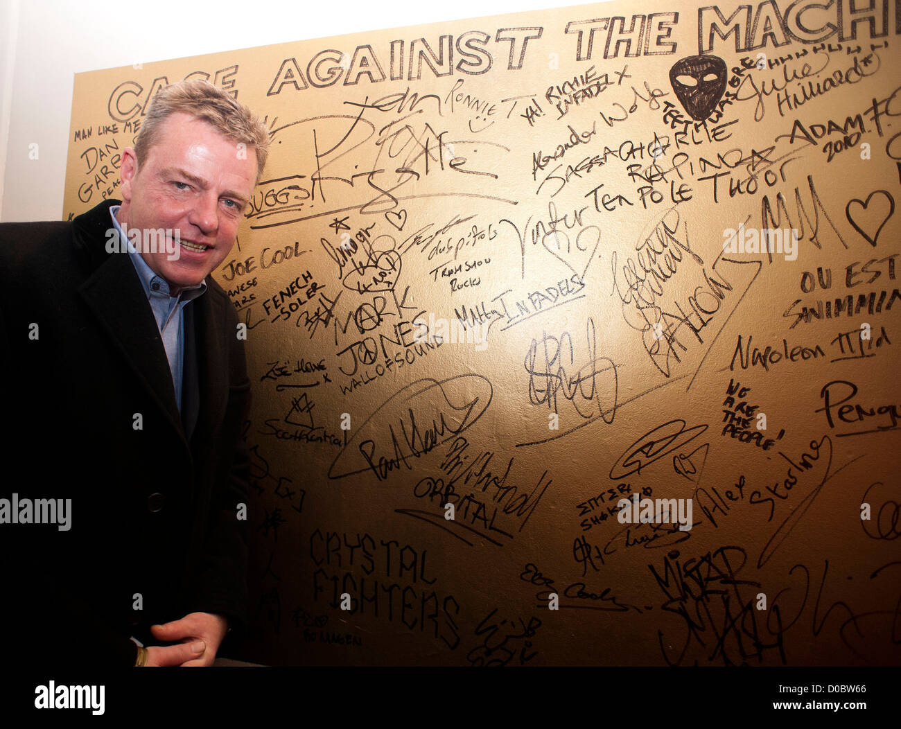 Suggs from Madness Artists arrive at Dean Street studios to record ...