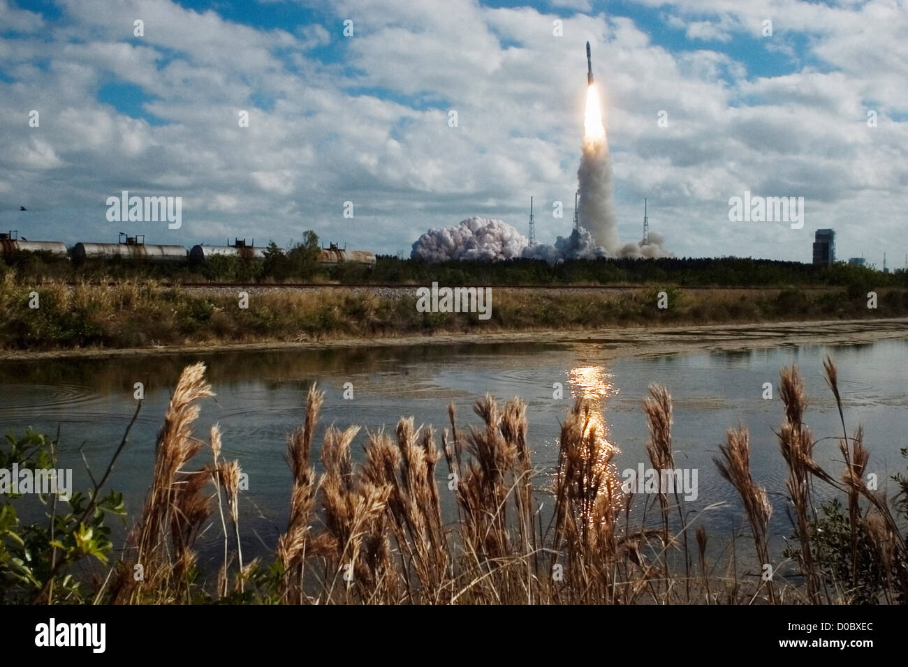 New horizons launch hi-res stock photography and images - Alamy