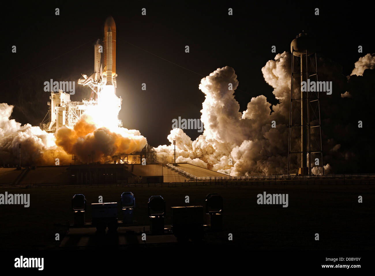 CAPE CANAVERAL Fla. - Propelled estimated 7 million pounds thrust two ...