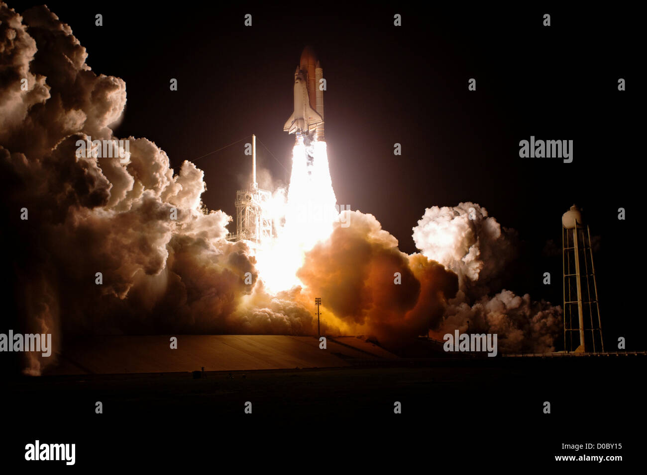 CAPE CANAVERAL Fla. - Propelled estimated 7 million pounds thrust two ...