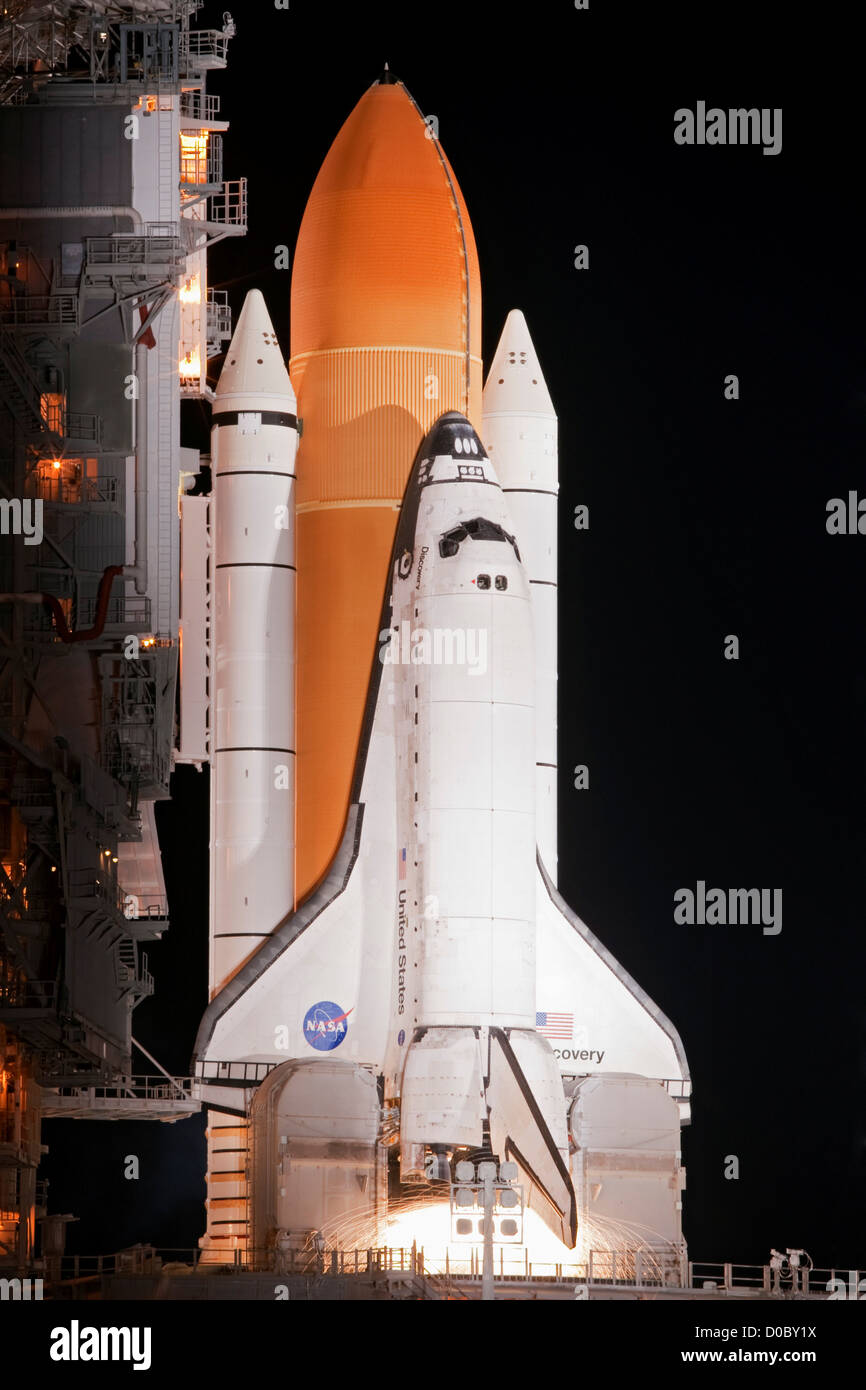Launch of Space Shuttle Discovery Stock Photo - Alamy