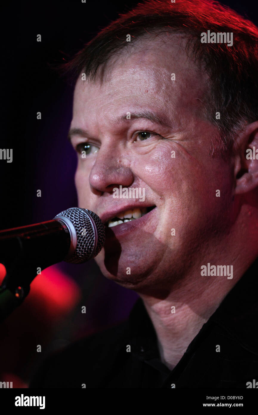 Edwyn collins hi-res stock photography and images - Alamy